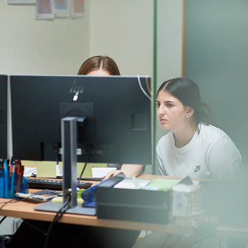 Arbeiten bei Narimpex - Narimpex